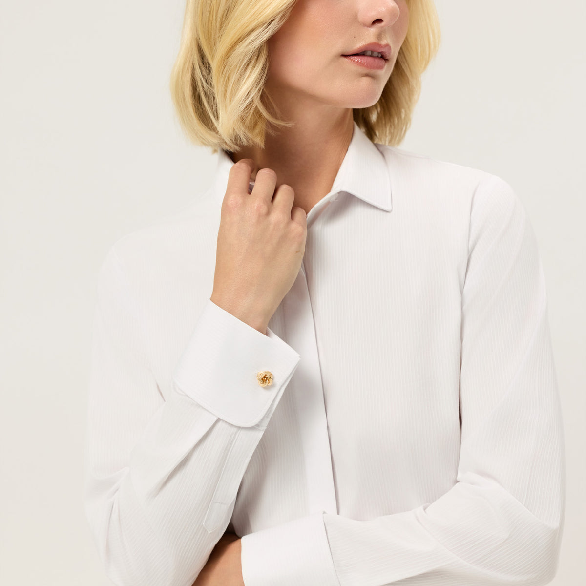 Regular Fit Double Cuffs Shirt With Gold Cuff Buttons – Sacoor Brothers